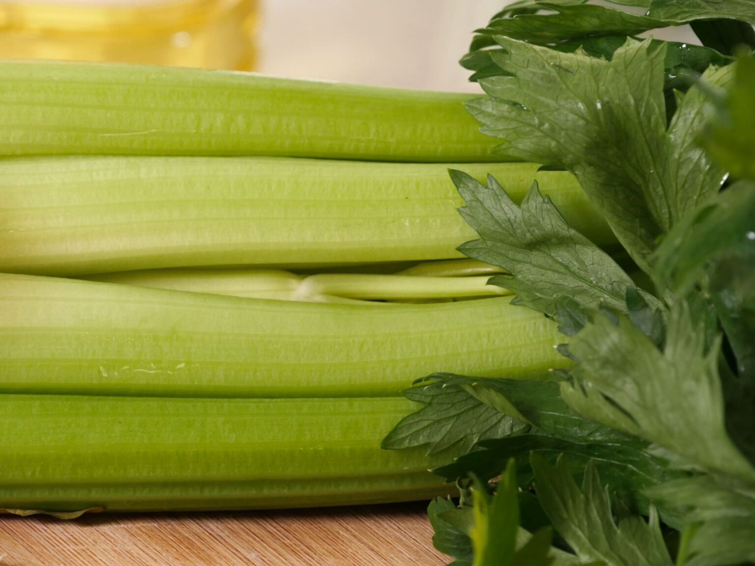 Staudensellerie zubereiten - lecker & kreativ - Mehr Genuss