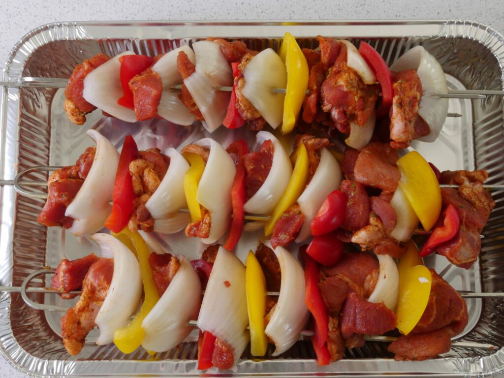 Schaschlik vom Grill oder im Backofen - Perfekt saftig - Mehr Genuss